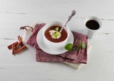 Jordbær og rabarbrasuppe
